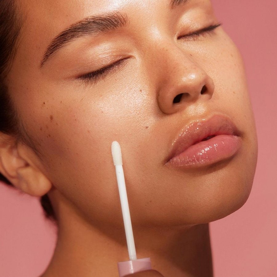 KYLIE SKIN Clear Complexion Correction Stick online la DOUGLAS